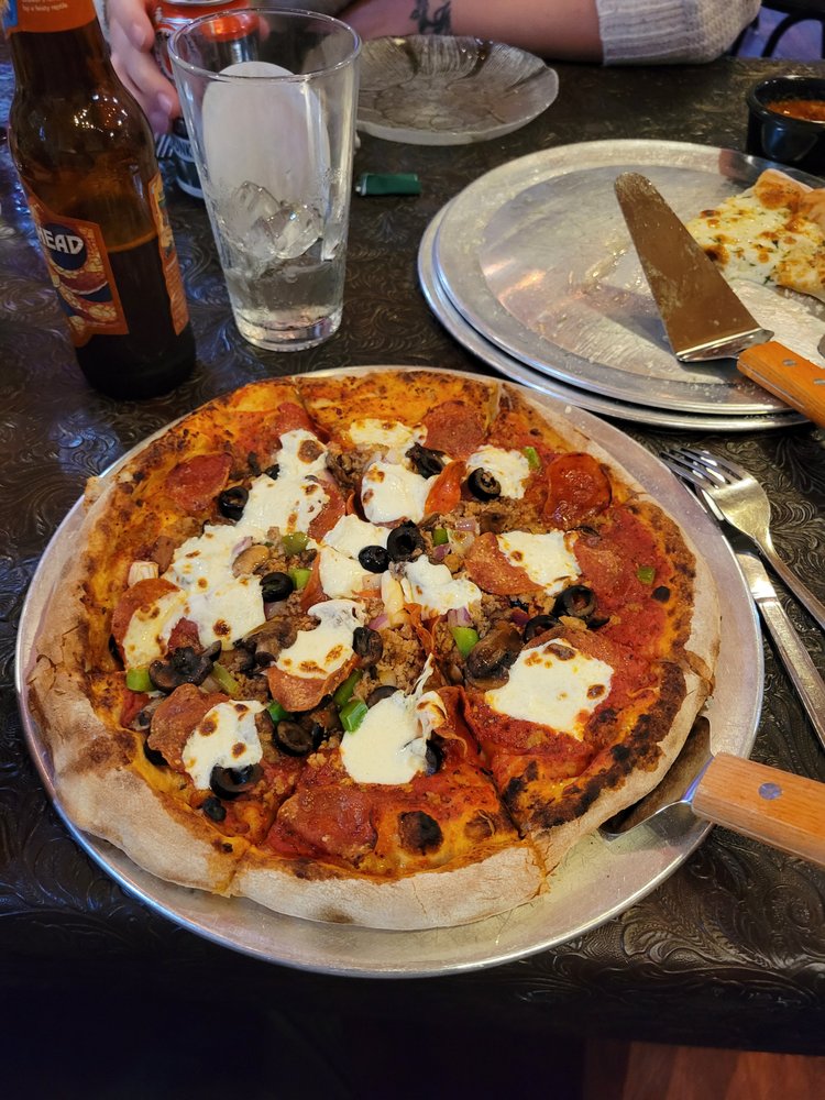 FLATLANDERS PIZZERIA - Updated March 2025 - 13 Photos & 17 Reviews ...