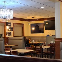 GOOD FRIENDS RESTAURANT - Updated July 2025 - 73 Photos & 35 Reviews ...