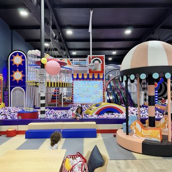 KIDZTOPIA INDOOR PLAYGROUND - Updated November 2025 - 51 Photos - 72 ...