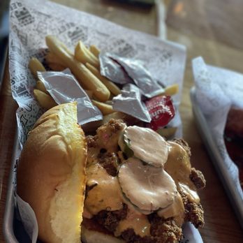 STREET TO TABLE - Updated April 2025 - 602 Photos & 388 Reviews - 2205 ...