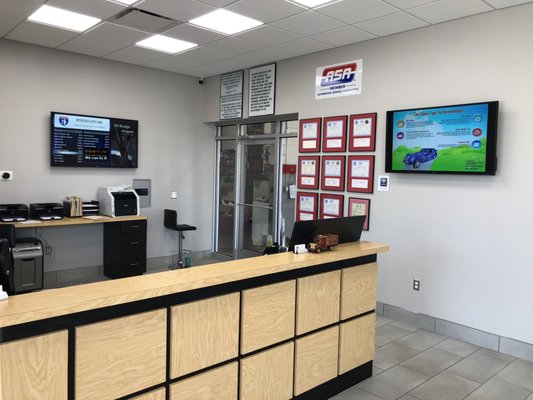 INTERSTATE AUTO CARE - Updated December 2025 - 53 Photos & 43 Reviews ...