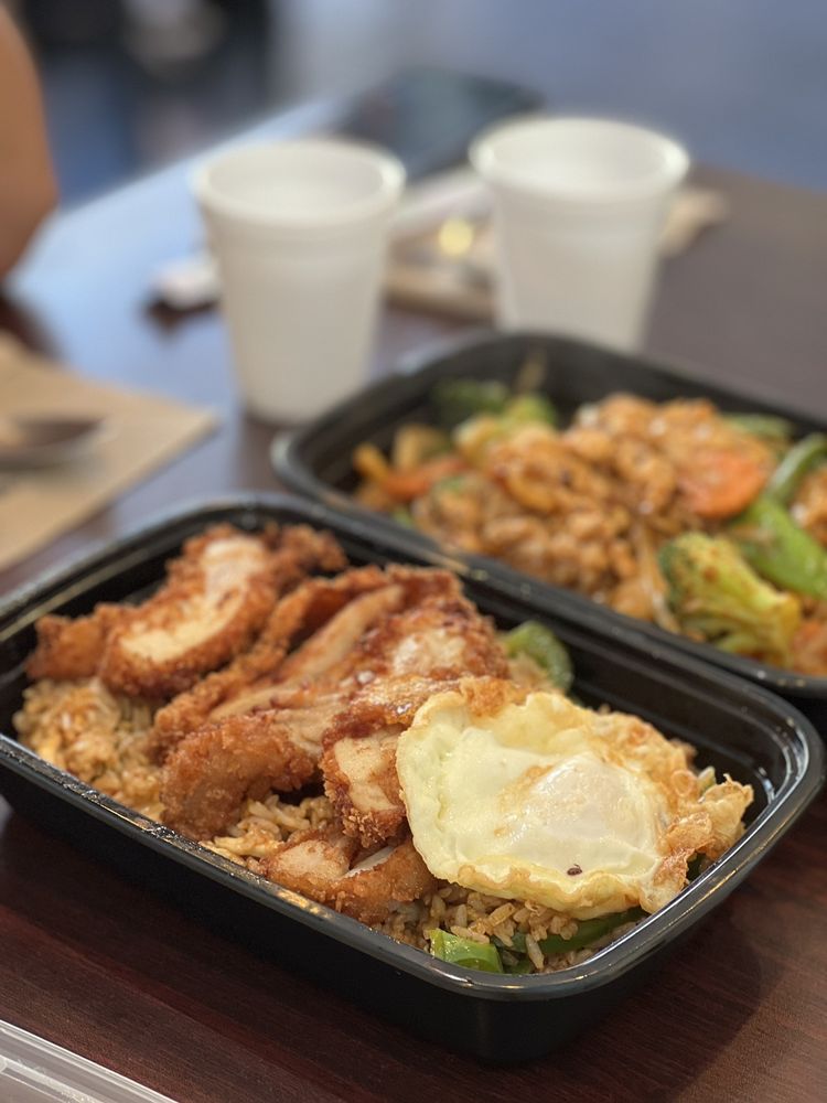 ROD THAI FAMILY TASTE - 423 Photos & 493 Reviews - 94 Peterborough St ...