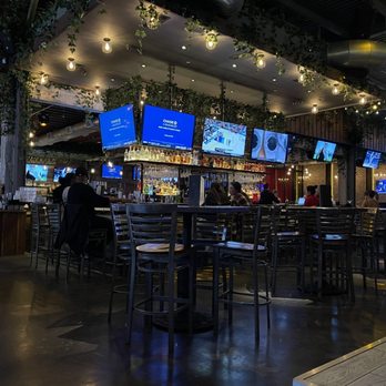 POUR BEHAVIOR - Updated July 2024 - 553 Photos & 536 Reviews - 2211 ...