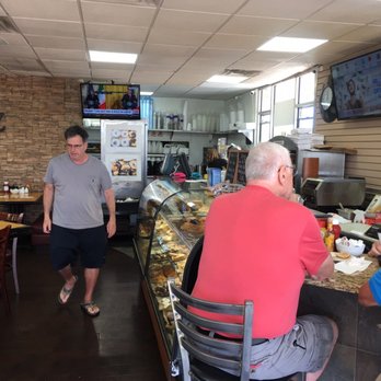 FLAKOWITZ BAGEL INN - Updated January 2026 - 257 Photos & 307 Reviews ...