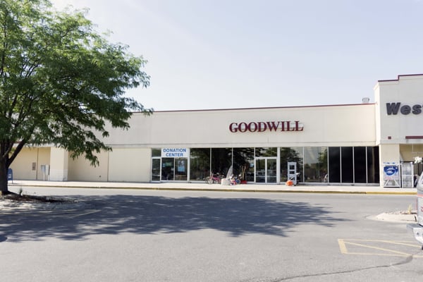 GOODWILL - Updated October 2025 - 10 Reviews - 4555 Vine St, Lincoln ...