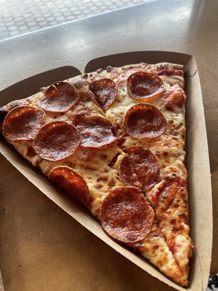 PIZZA PIZZA - Updated May 2026 - 35 Photos & 35 Reviews - 208 Queens ...