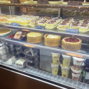 KIA’S CAKES - Updated December 2025 - 97 Photos & 63 Reviews - 16 S ...