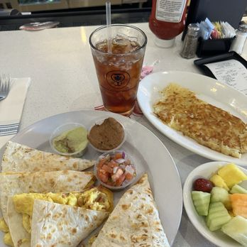 BILLY G’S - Updated May 2025 - 312 Photos & 230 Reviews - 1772 Clarkson ...