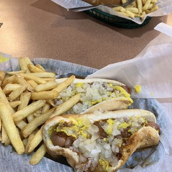 RILEYS CONEY HOUSE - Updated April 2025 - 58 Photos & 61 Reviews - 2132 ...