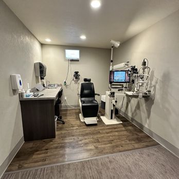 GARLAND VISION SOURCE - Updated December 2025 - 11 Photos & 15 Reviews ...