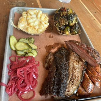 TRUTH BBQ - Updated May 2024 - 1802 Photos & 949 Reviews - 110 S ...