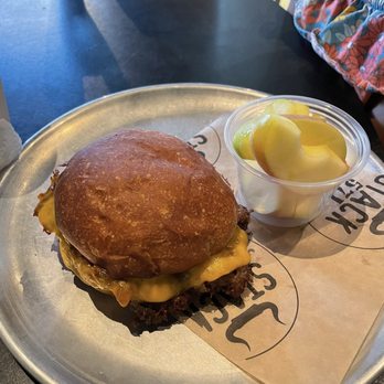 STACK 571 BURGER AND WHISKEY BAR - KIRKLAND - Updated March 2025 - 285 ...