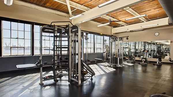 BLADIUM SPORTS & FITNESS CLUB - 104 Photos & 351 Reviews - 800 W Tower ...