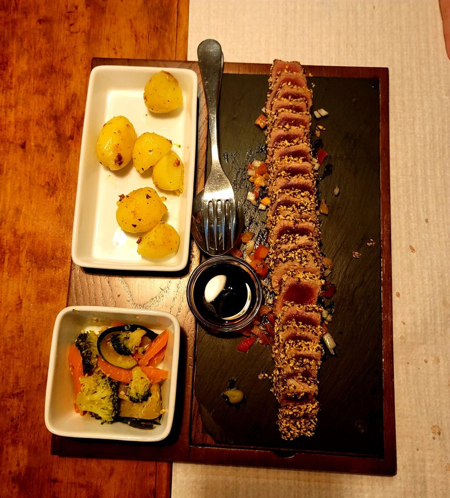 O MEXILHÃO - Updated September 2024 - R. Gil Eanes, 5, Lagos, Portugal ...