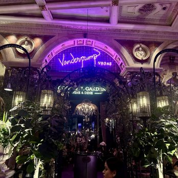 VANDERPUMP COCKTAIL GARDEN - Updated July 2024 - 4336 Photos & 1742 ...
