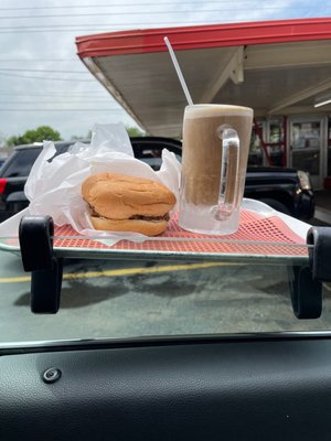 MUGS UP DRIVE IN - Updated August 2025 - 48 Photos & 117 Reviews - 700 ...