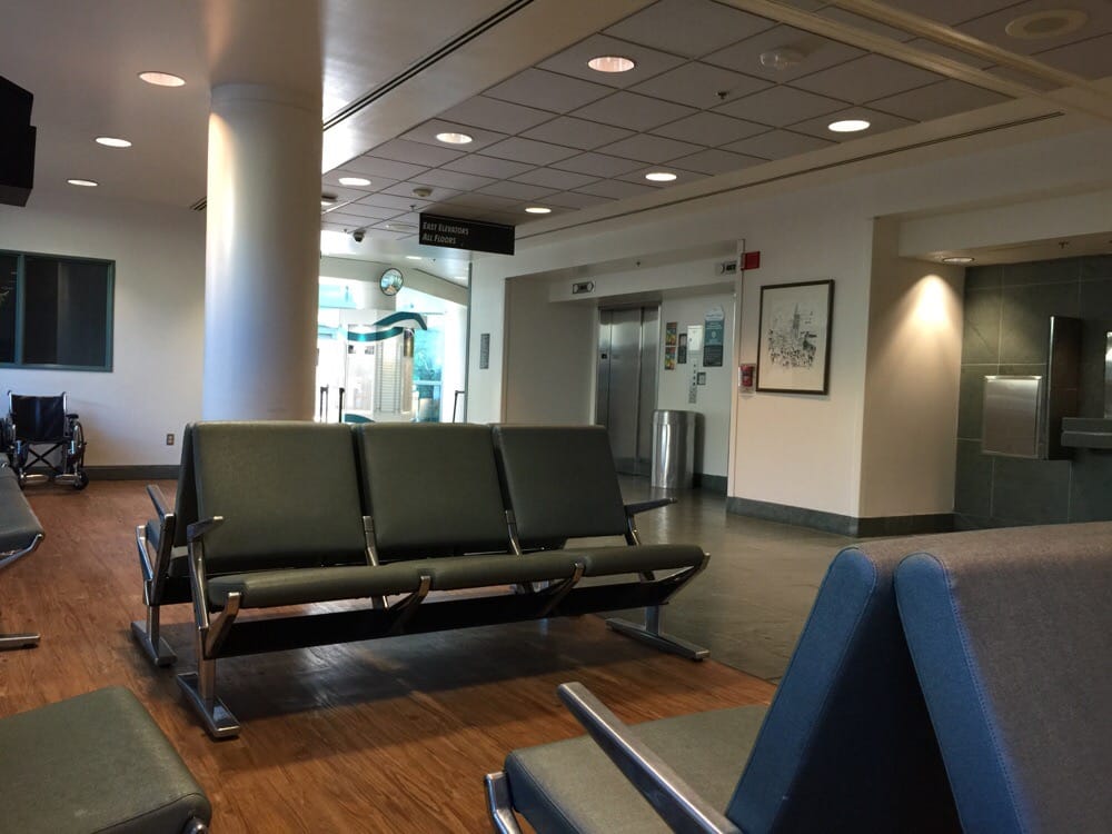 SIERRA VIEW MEDICAL CENTER - 35 Reviews - Hospitals - 465 W Putnam Ave ...