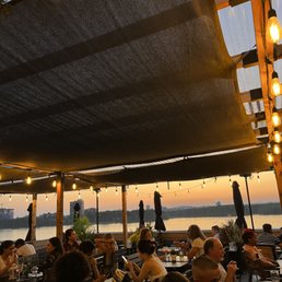 TAVERN ON THE FALLS - Updated December 2025 - 30 Photos & 22 Reviews ...