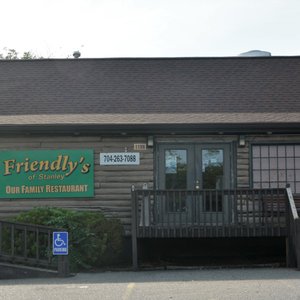 STANLEY KITCHEN FAMILY RESTAURANT - 23 Photos - 106 Mariposa Rd ...