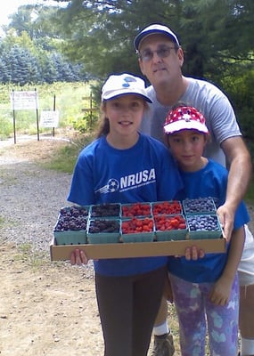 3 BIRDS BERRY FARM - Updated October 2025 - 1859 Brooksfield Rd ...