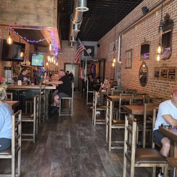 WICKED WARREN’S - Updated December 2025 - 17 Photos & 32 Reviews - 330 ...