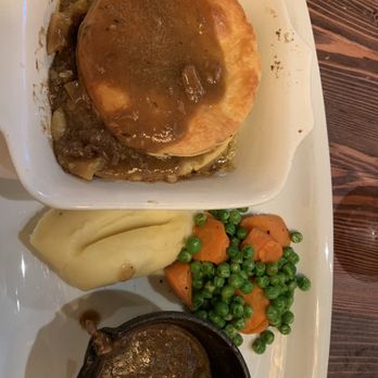 CUAN MOR - Updated April 2025 - 79 Photos & 84 Reviews - 60 George ...