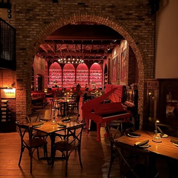 SIDEBAR - Updated June 2025 - 216 Photos & 99 Reviews - 215 E ...