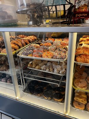 SPUDNUTS DONUTS - 79 Photos & 93 Reviews - 3810 W Channel Islands Blvd ...