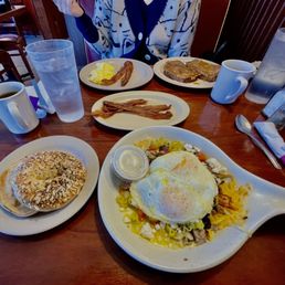43RD STREET DELI & BREAKFAST HOUSE - Updated July 2025 - 316 Photos ...
