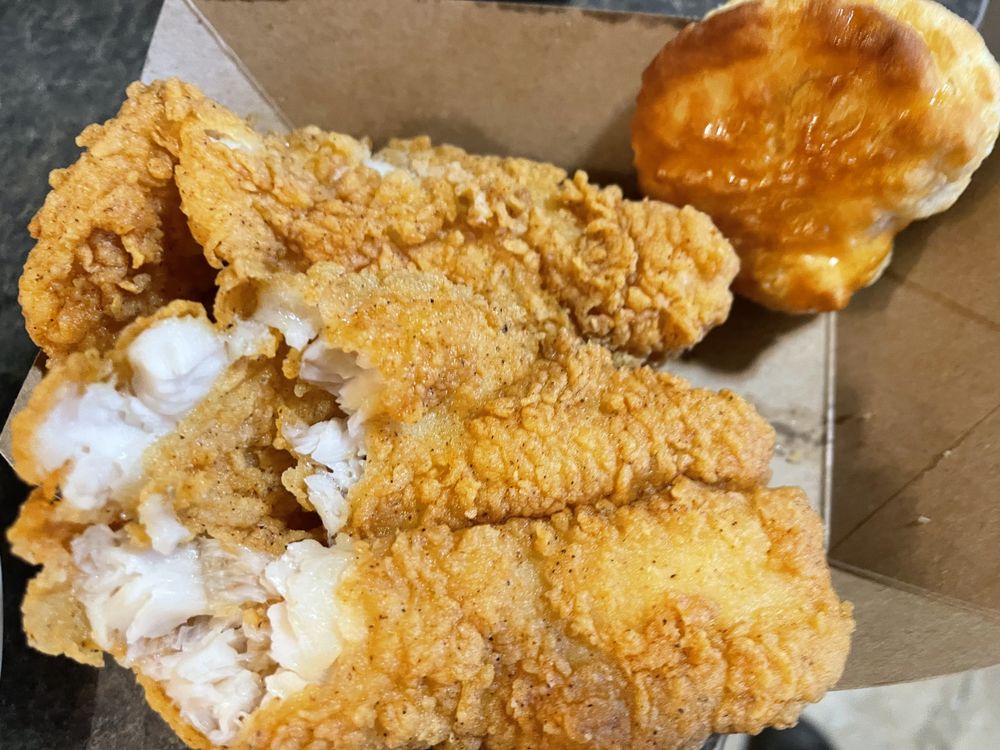 SAROKI’S CRISPY CHICKEN & PIZZA - Updated November 2025 - 25005 ...