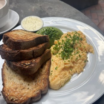 RH CHICAGO | THE GALLERY AT THE THREE ARTS CLUB - Updated January 2025 ...