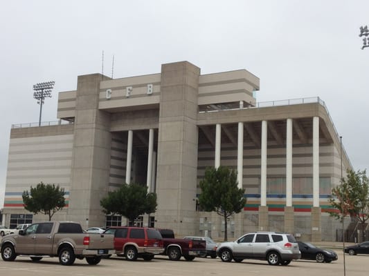 STANDRIDGE STADIUM - Updated October 2025 - 13 Photos - 1330 Valwood ...