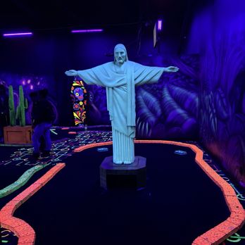 GLO MINI GOLF - Updated October 2025 - 457 Photos & 374 Reviews - 1299 ...