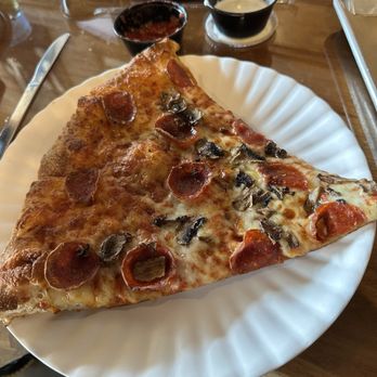 BROZINNI PIZZERIA - Updated May 2025 - 423 Photos & 499 Reviews - 8810 ...