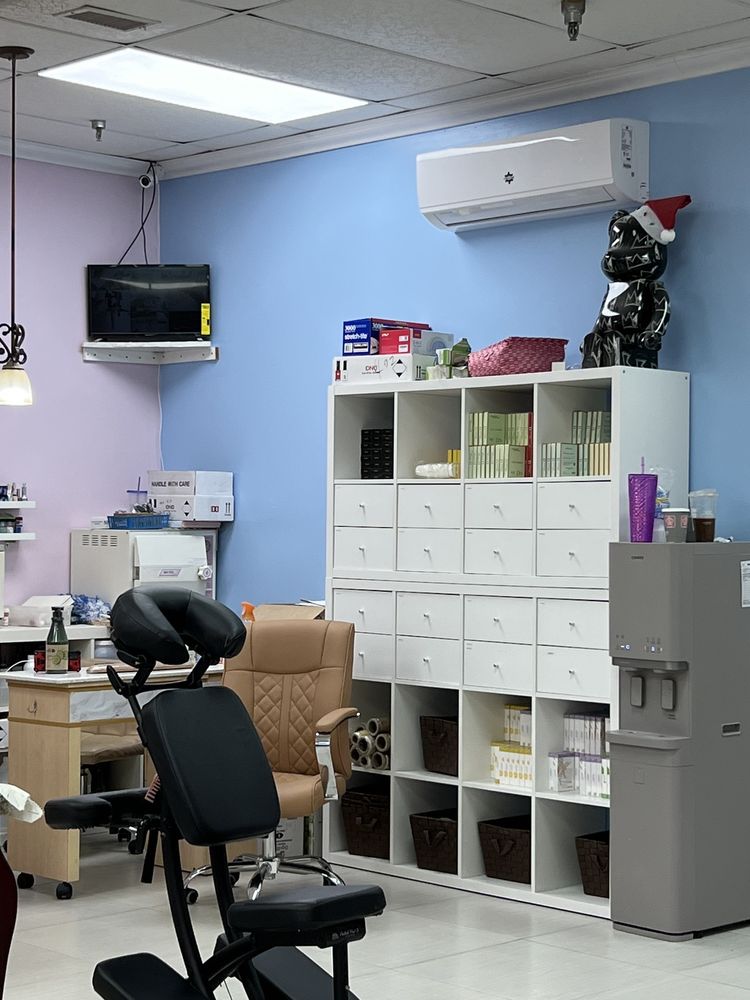 SASA NAILS - Updated December 2025 - 68 Photos & 72 Reviews - 63 ...