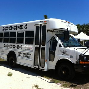 GEICO GARAGE - 12 Photos & 16 Reviews - 400 W South St, Orlando ...