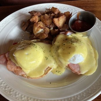 VIRGINIA INN - Updated May 2024 - 270 Photos & 405 Reviews - 1937 1st ...