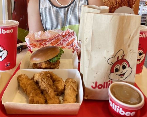 JOLLIBEE - 124 Photos & 47 Reviews - 94-050 Farrington Hwy 1, Waipahu ...