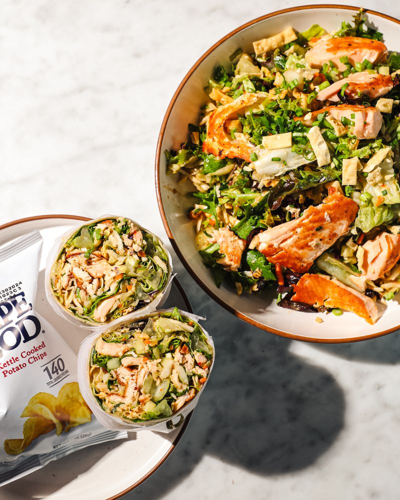 THE ROBINSON CAFÉ & COCKTAIL LOUNGE - Updated December 2024 - 823 ...