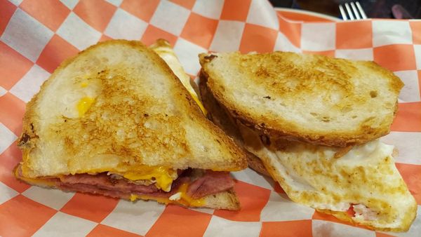 BROADWAY DINER - Updated December 2025 - 209 Photos & 268 Reviews ...