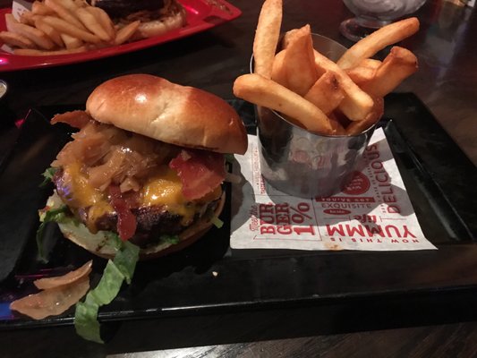 RED ROBIN GOURMET BURGERS AND BREWS - 55 Photos & 79 Reviews - Burgers ...