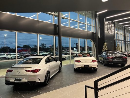MERCEDES BENZ OF SOUTH AUSTIN - Updated December 2025 - 15 Photos & 21 ...
