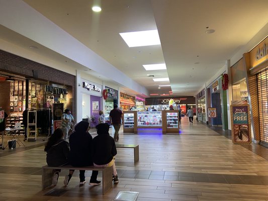 HEMET VALLEY MALL - Updated June 2024 - 57 Photos & 48 Reviews - 2200 W ...