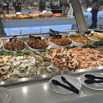 UMI HOTPOT SEAFOOD & SUSHI BUFFET - Updated February 2025 - 208 Photos ...