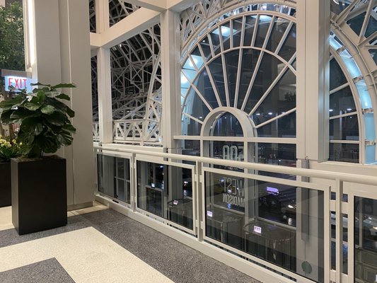 OGILVIE TRANSPORTATION CENTER - 179 Photos & 178 Reviews - 500 W ...