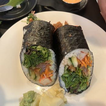 WAVE ASIAN BISTRO & SUSHI - Updated October 2024 - 2095 Photos & 775 ...