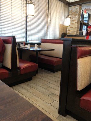 HI-VIEW RESTAURANT - 70 Photos & 137 Reviews - Diners - 425 W Saint ...