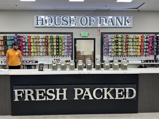 HOUSE OF DANK RECREATIONAL CANNABIS - MONROE - 21 Photos - 14750 ...