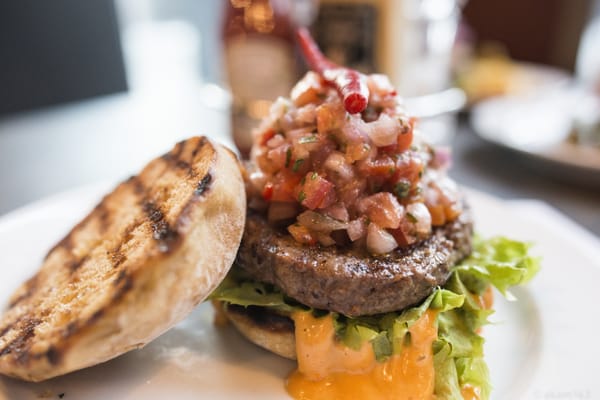 DØGNVILL BURGER VULKAN - 147 Photos & 132 Reviews - Vulkan 12, Oslo ...