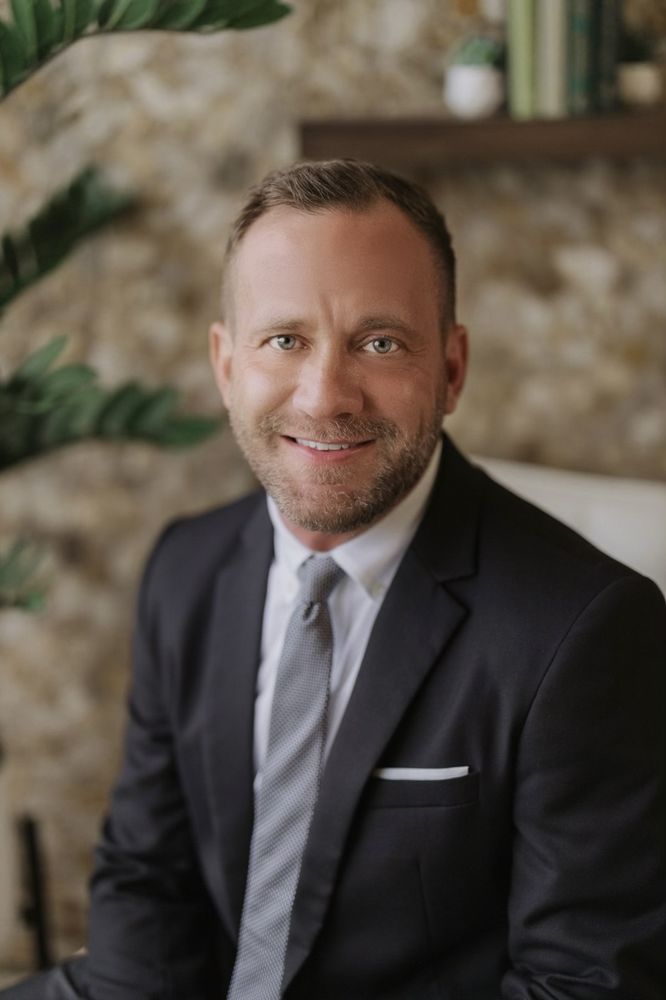 LUXE LIVING GROUP - GREGG LINDSAY - Contact Agent - 16 Photos - 5718 Westheimer, Houston, TX - Yelp